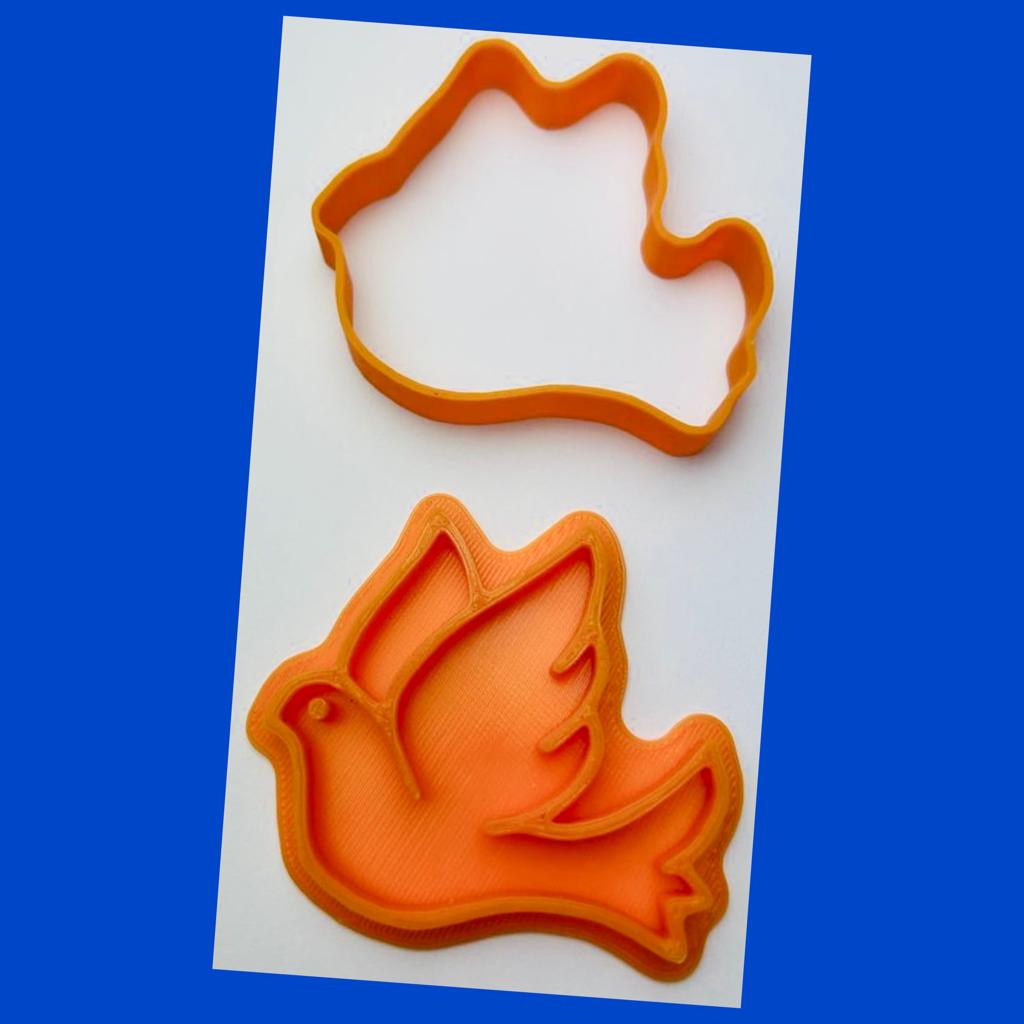 Flying Dove Cookie Cutter - Everything For Cakes